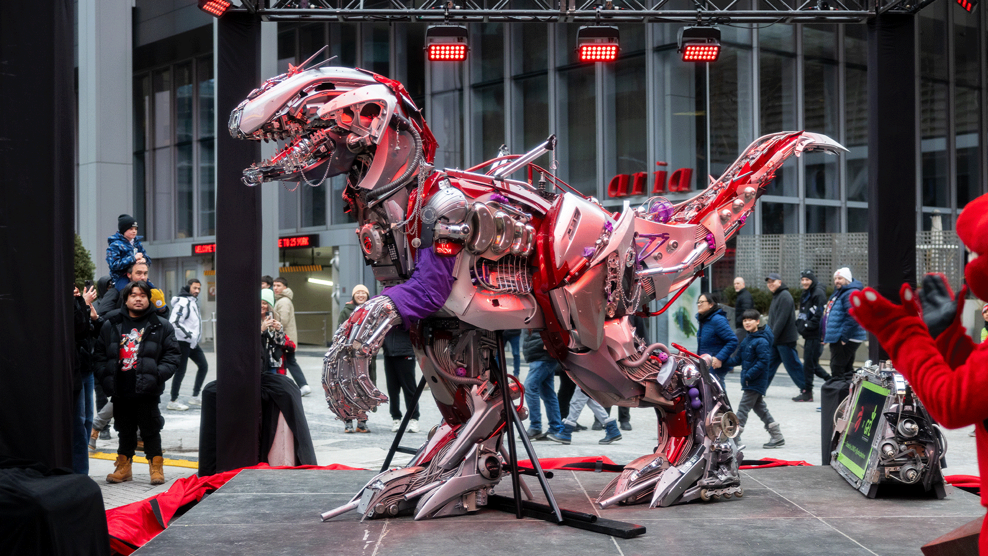 GFL partners with the Toronto Raptors – Revealing the Recyclosaur - GFL ...